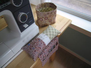 Thread Catcher And Don't Forget To Add The Pin Cushion! - Quilting Cubby