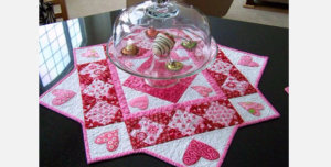 Make The Prettiest Hearts Table Topper - Quilting Cubby