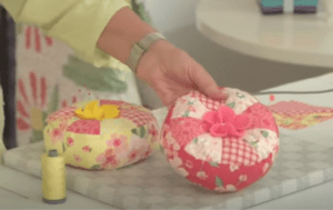 Posy Pie Pincushion - Quilting Cubby